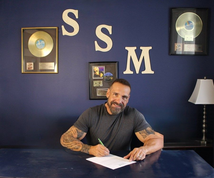 Joseph Hosey Signs with SSM Nashville Records and Releases Music Video ...